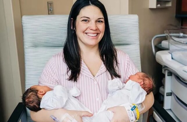 O femeie cu 2 utere a născut 2 copii. „Erau 2 bebeluși într-o burtă ...